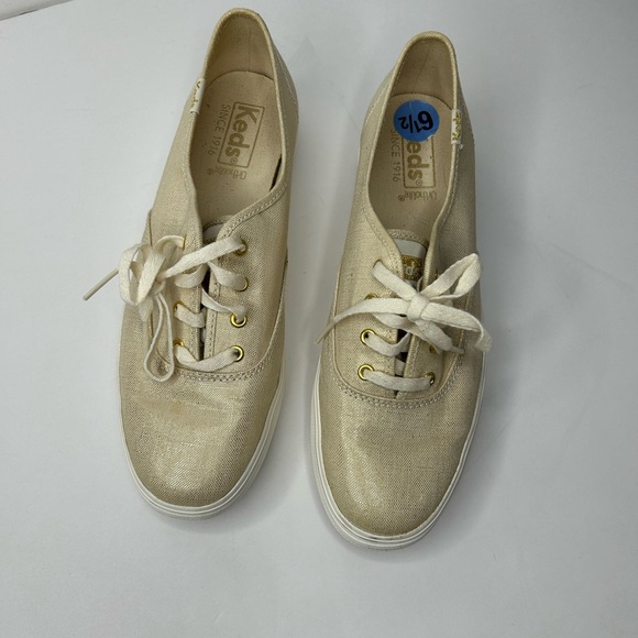 Keds | Shoes | Keds Womens Gold Laceup Sneakers 65 | Poshmark